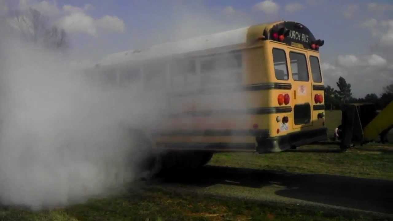 School Bus Burnout Roger - YouTube