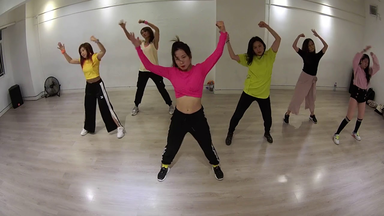 3YE - OOMM (OUT OF MY MIND) dance cover - YouTube