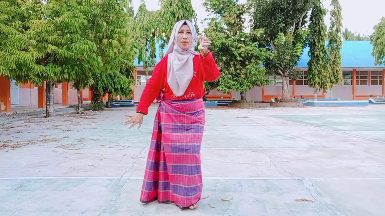 TARI PADUPPA (TUTORIAL II) - YouTube
