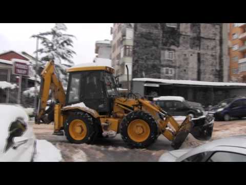 Gölcük Belediyesi Karla Mücadele Ekipleri Aralıksız Çalışmalarına Devam Ediyor