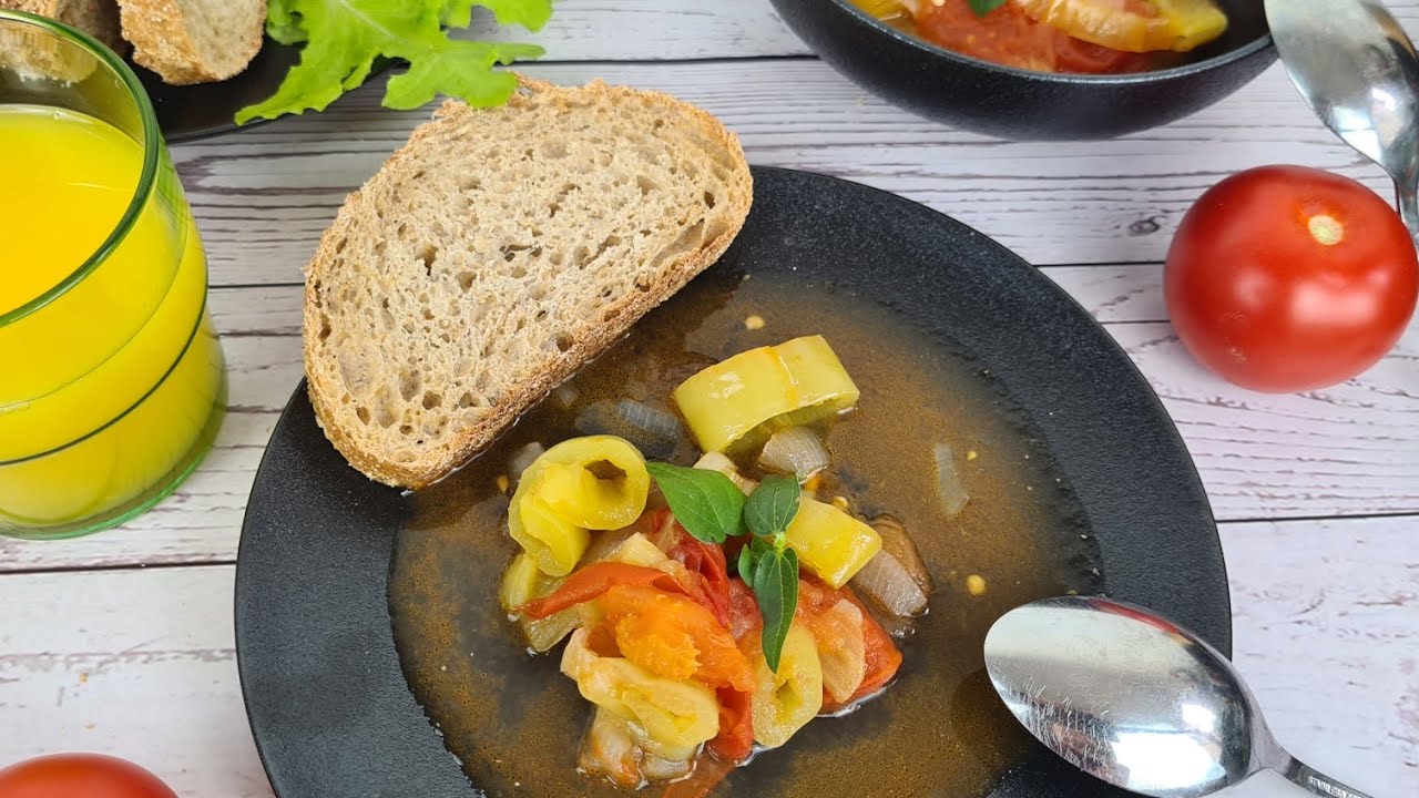 Capsicum and Tomato stewed (Lecso). dunk your fresh bread in! - YouTube