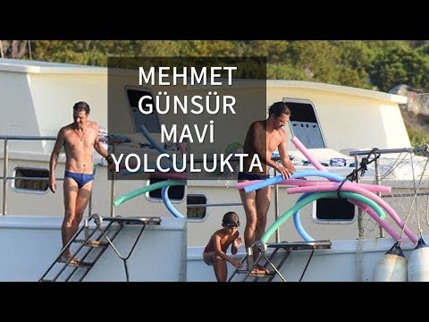 Mehmet Günsür Mavi Slip Mayosuyla Tatilde