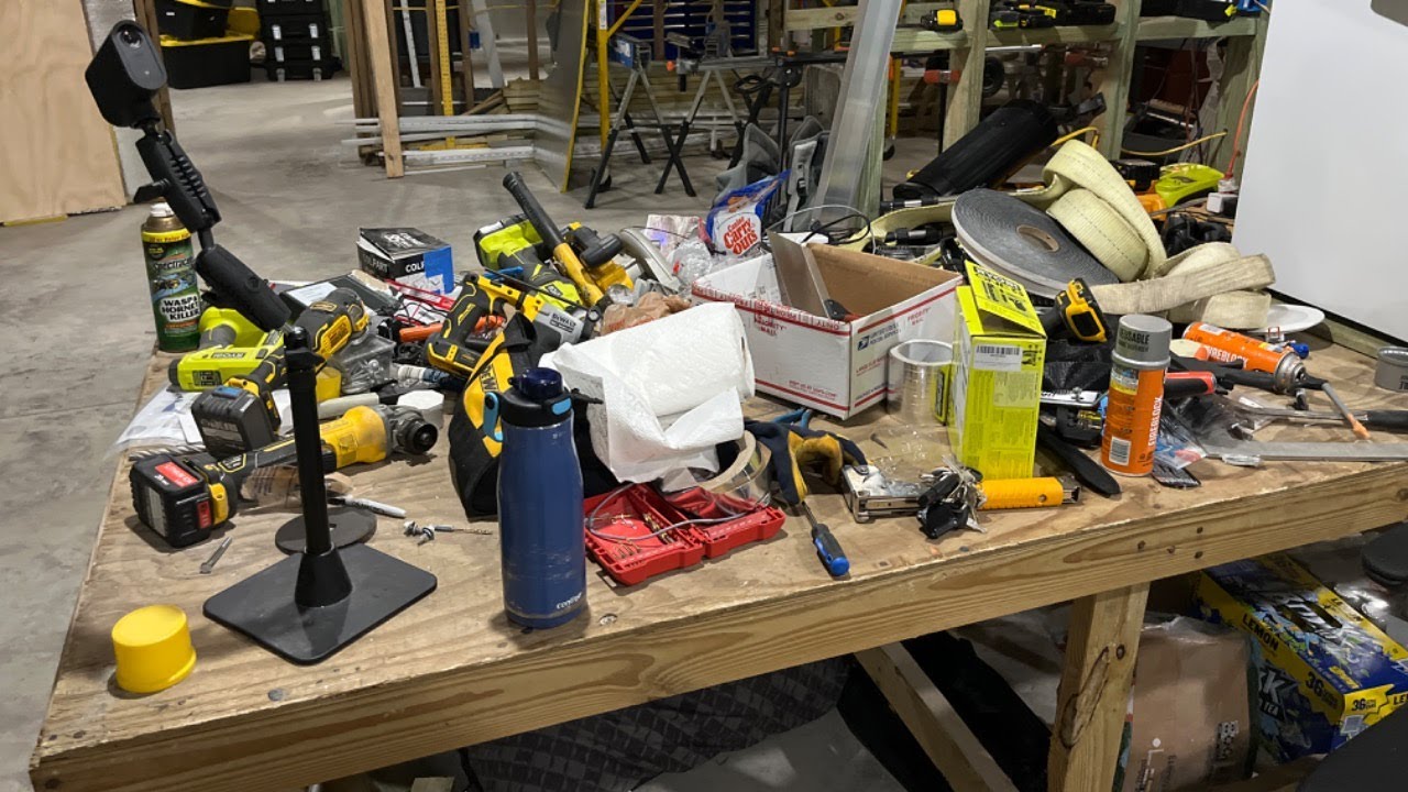 Clean up clean up, everybody clean up. - YouTube