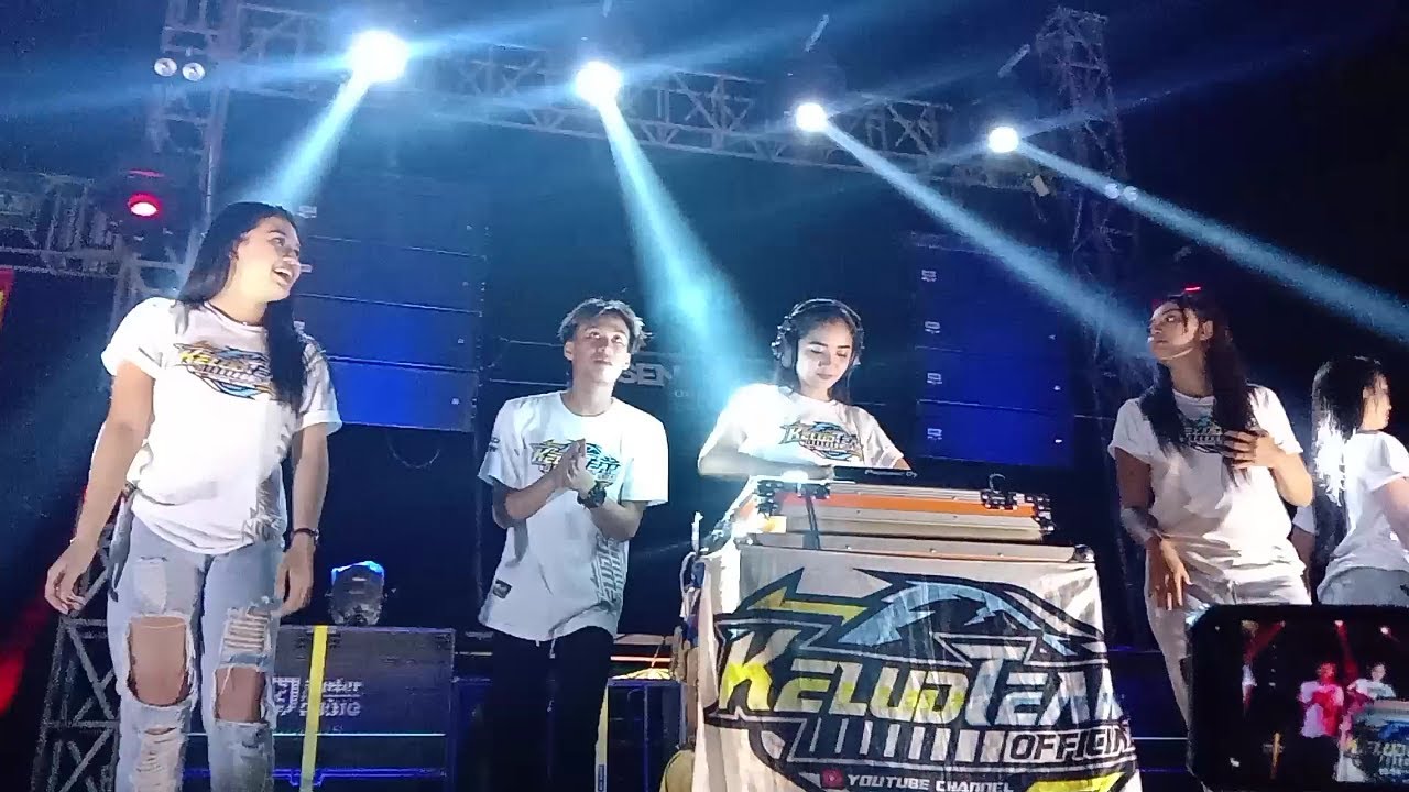 BJ HUNTER PRO AUDIO live Dj TANTI full talent KELUD TEAM - YouTube