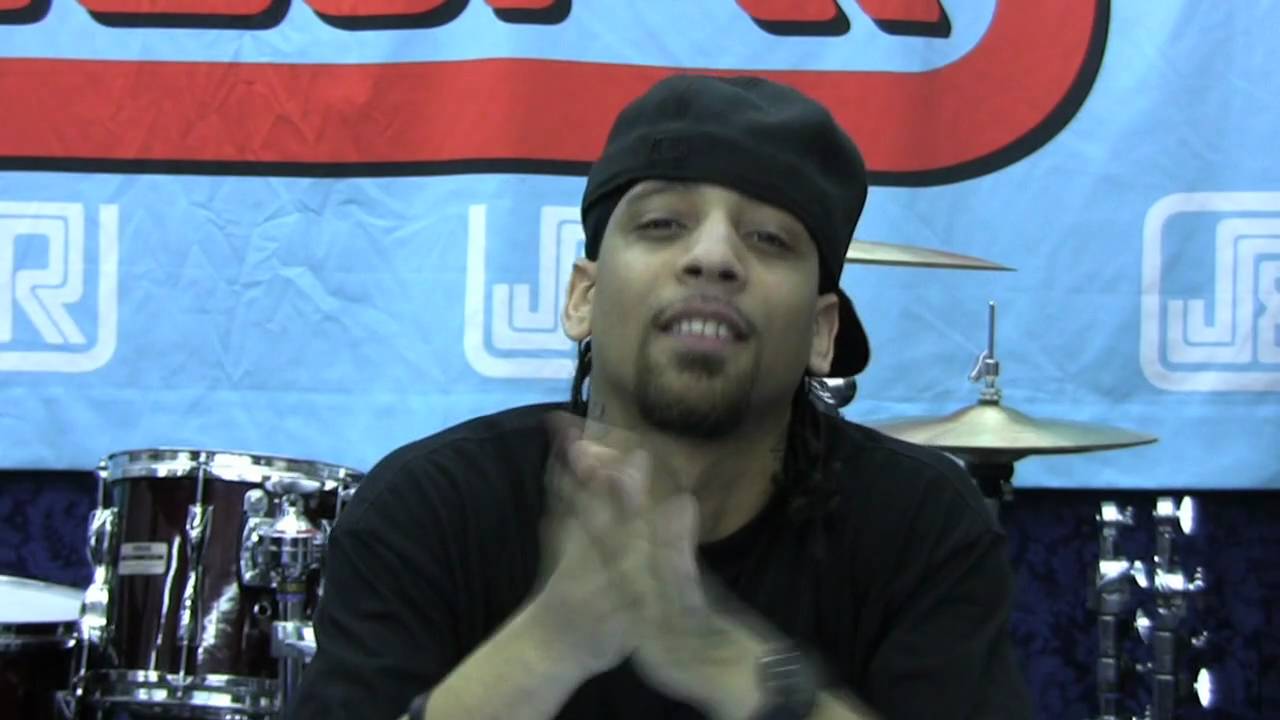 J Holiday Promo at J&R - YouTube