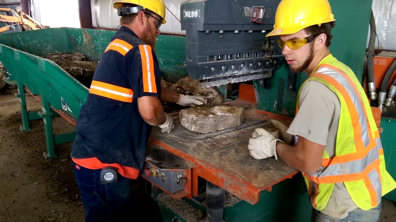 Splitting Natural Stone! - YouTube