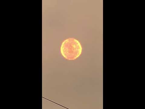 Red Giant Sun - YouTube