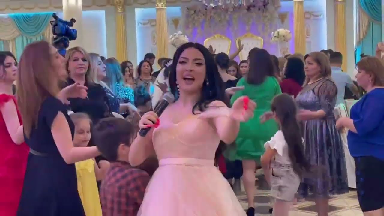 Vefa Serifova - Toy | Azeri Music [OFFICIAL] - YouTube