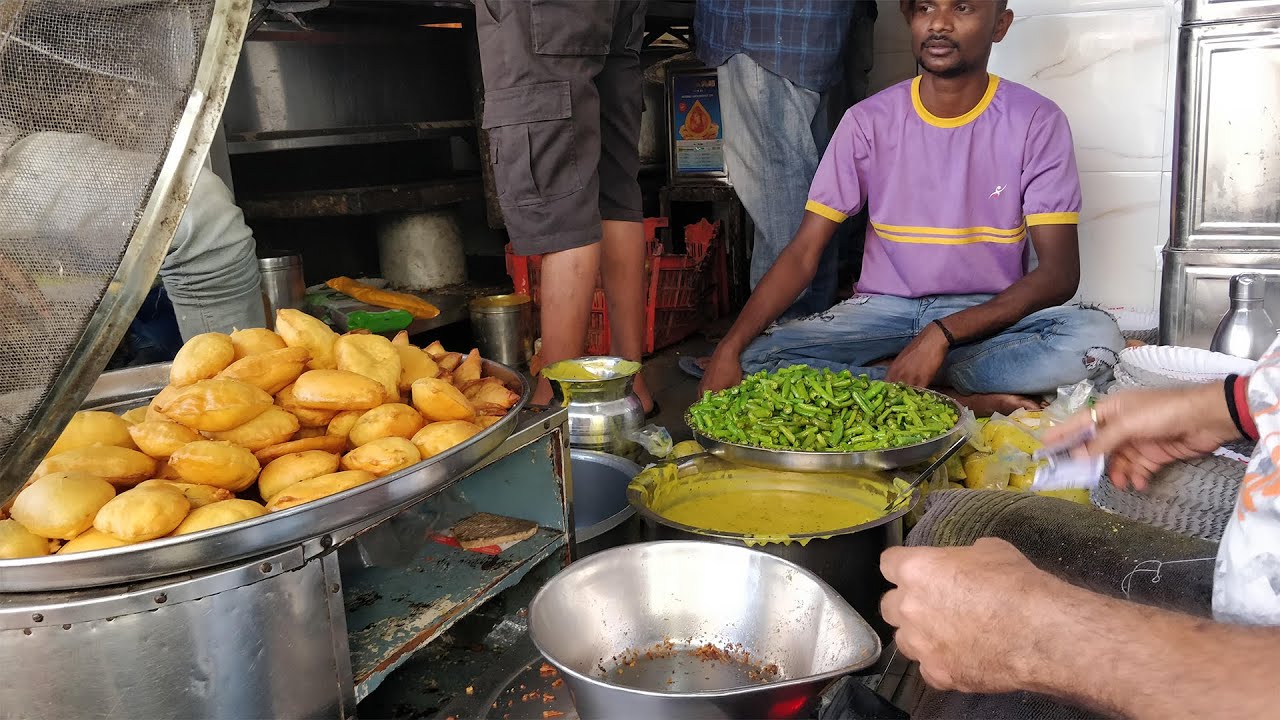 ALOO PURI WITH BESAN CHUTNEY | SURAT MORNING BREAKFAST | INDIAN STREET ...