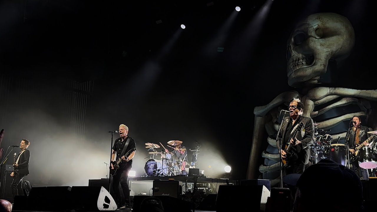 The Offspring “Come Out and Play” at the “Freedom Mortgage Pavilion” in ...