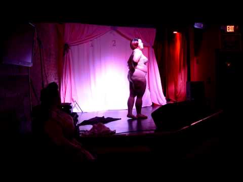 Bianca Coal burlesque - Hazy - May 23, 2015 - Girls, Gags, and Giggles