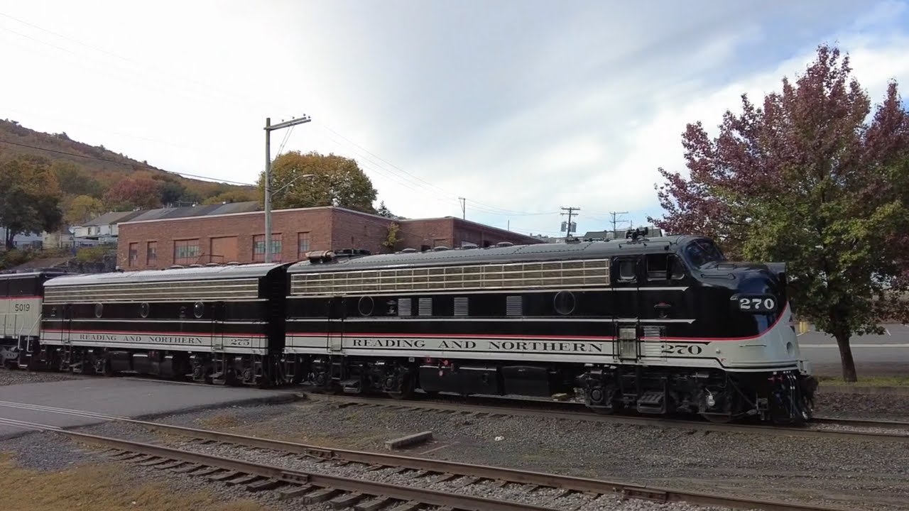 Reading & Northern RDCs and F units | 16 October 2022 - YouTube