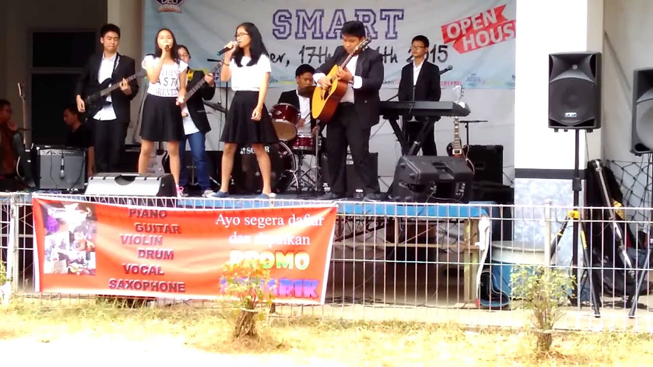 Band SMP Erenos Solideo School BSD (Sugar-Maroon 5) - YouTube