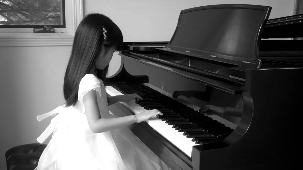 Natalie Zhang(5) Mozart Sonata K545 second movement - YouTube