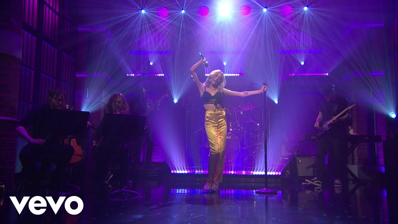 Cloves - One Big Nothing (Late Night With Seth Meyers) - YouTube