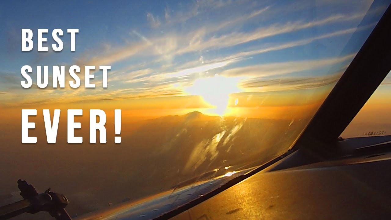 AMAZING Sunset from the FLIGHT DECK of a Boeing 737-800! - YouTube