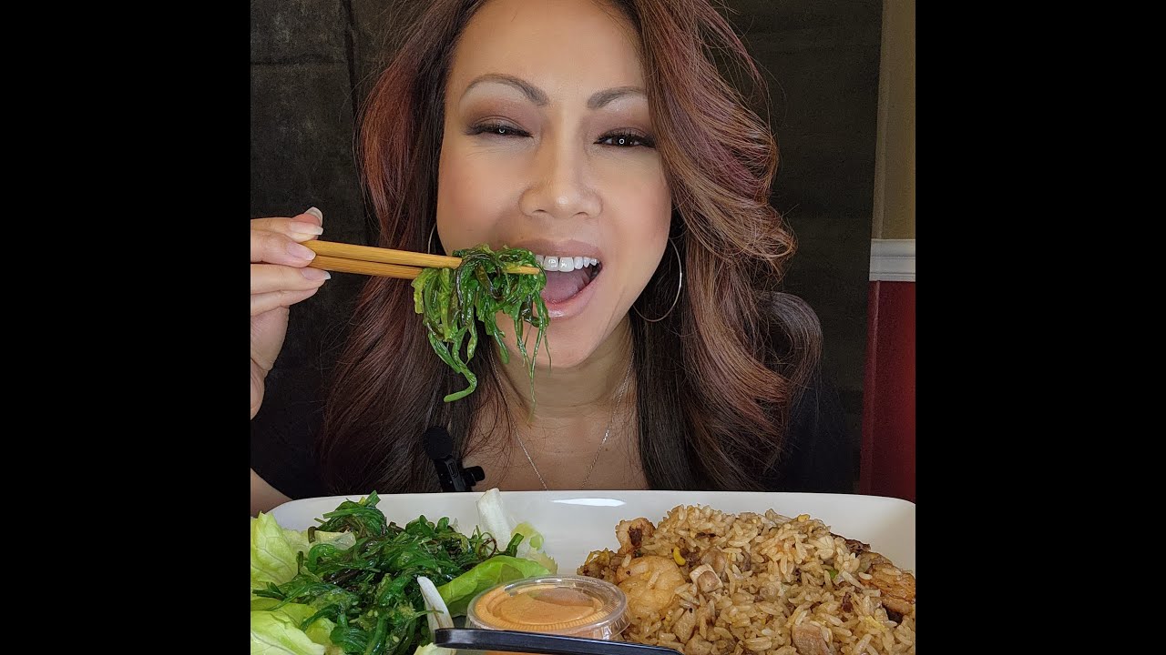 ASMR- NO talking. Dee's EATS seaweed salad, house fried rice, and crispy seaweed chips. #asmr ...