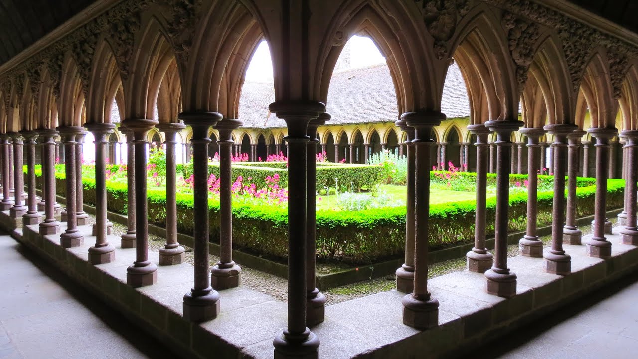 Le Mont-Saint-Michel - Prouesse de l'Architecture Monastique - YouTube