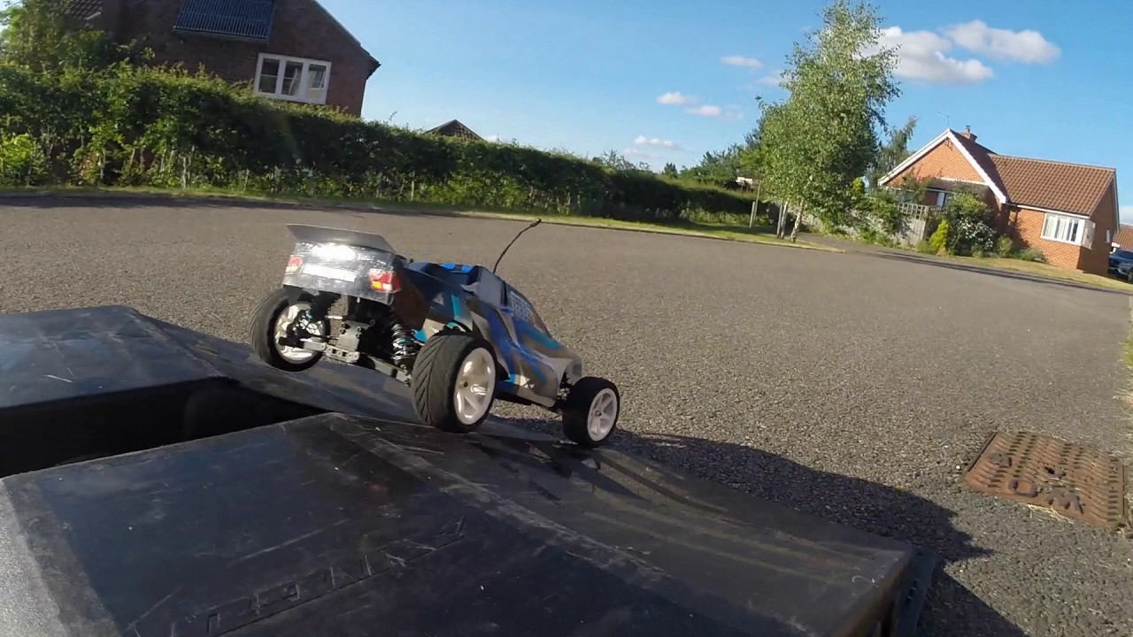 FTX Vantage with Carnage body - YouTube