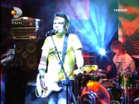 dört x dört  kadınım yüxexes