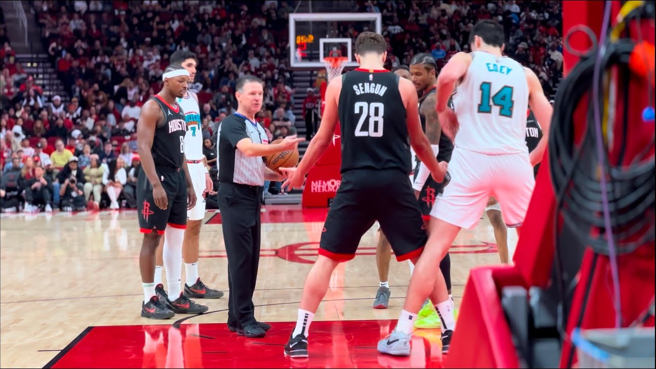 Rockets vs Grizzlies Baseline POV - YouTube
