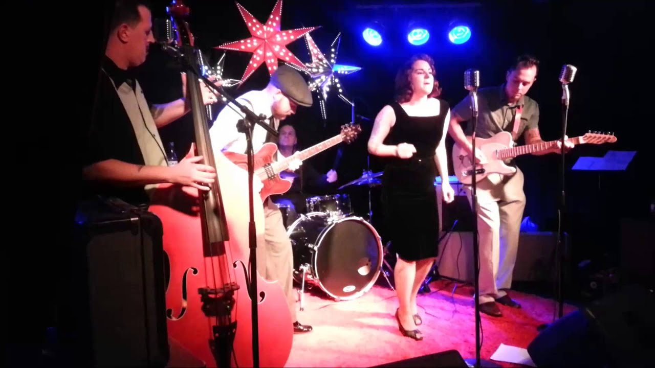 Miss Ellie and the Snapshots - Hit,Git and Split. - YouTube