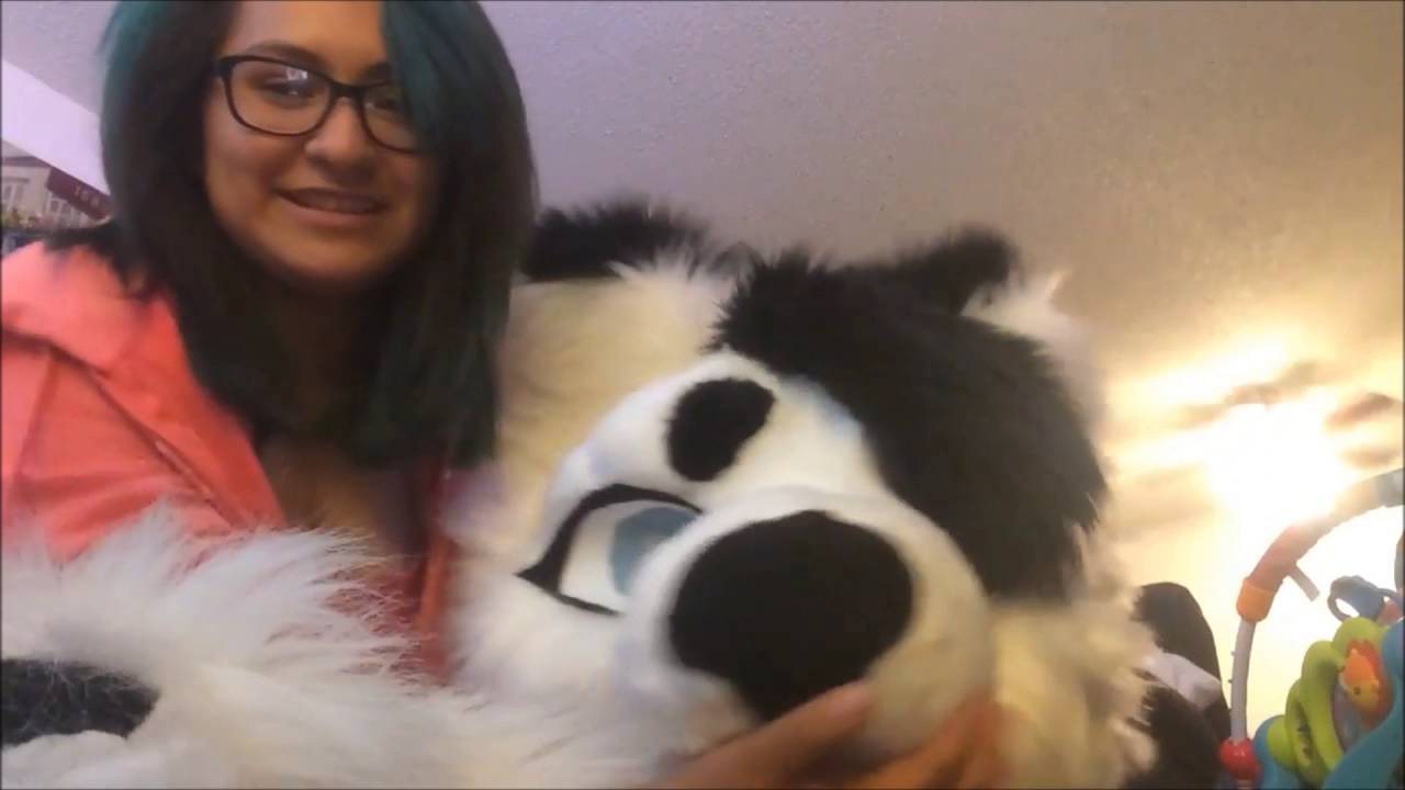 Admin Ori Unboxes Ori (Fursuit Unboxing) - YouTube