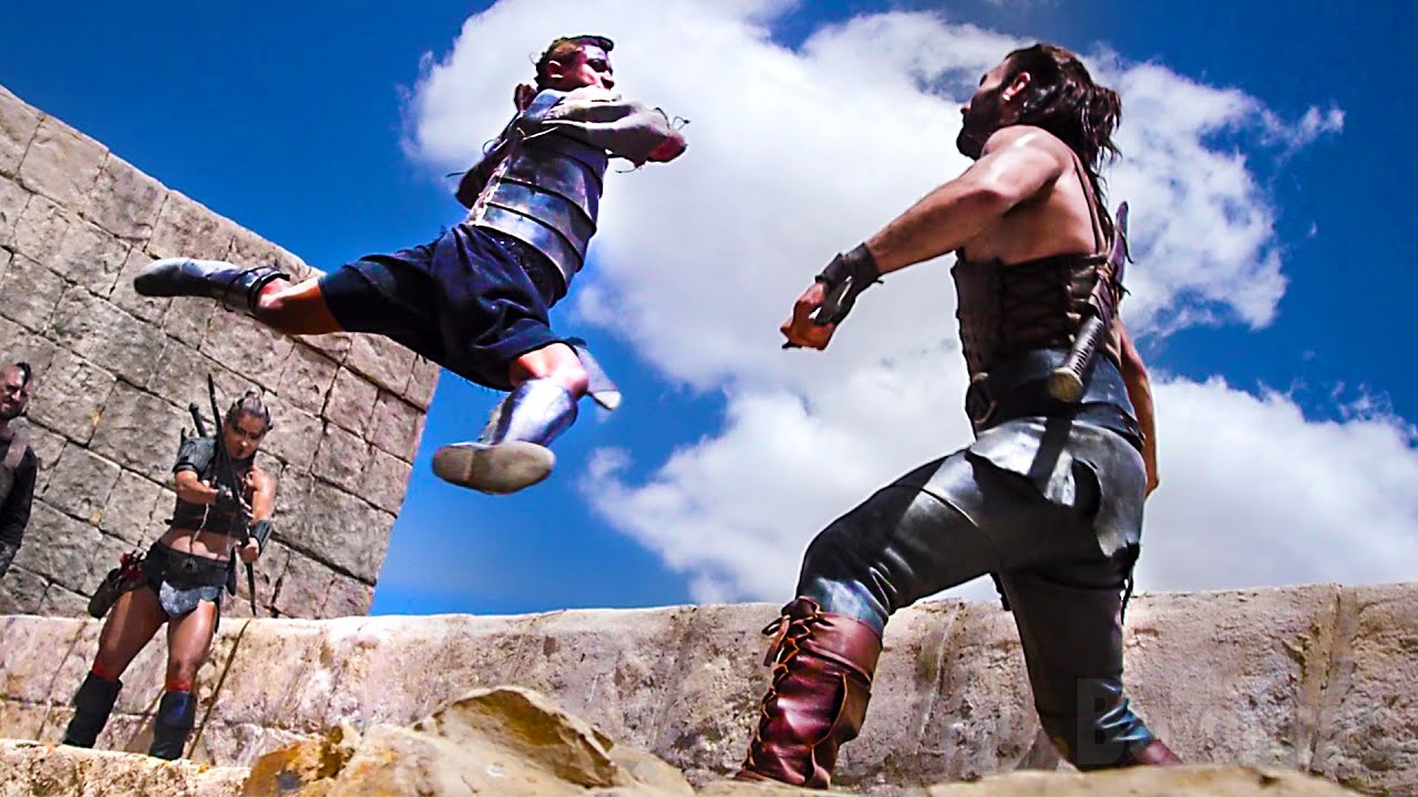 Battle on the ramparts | The Scorpion King: Book of Souls | CLIP - YouTube