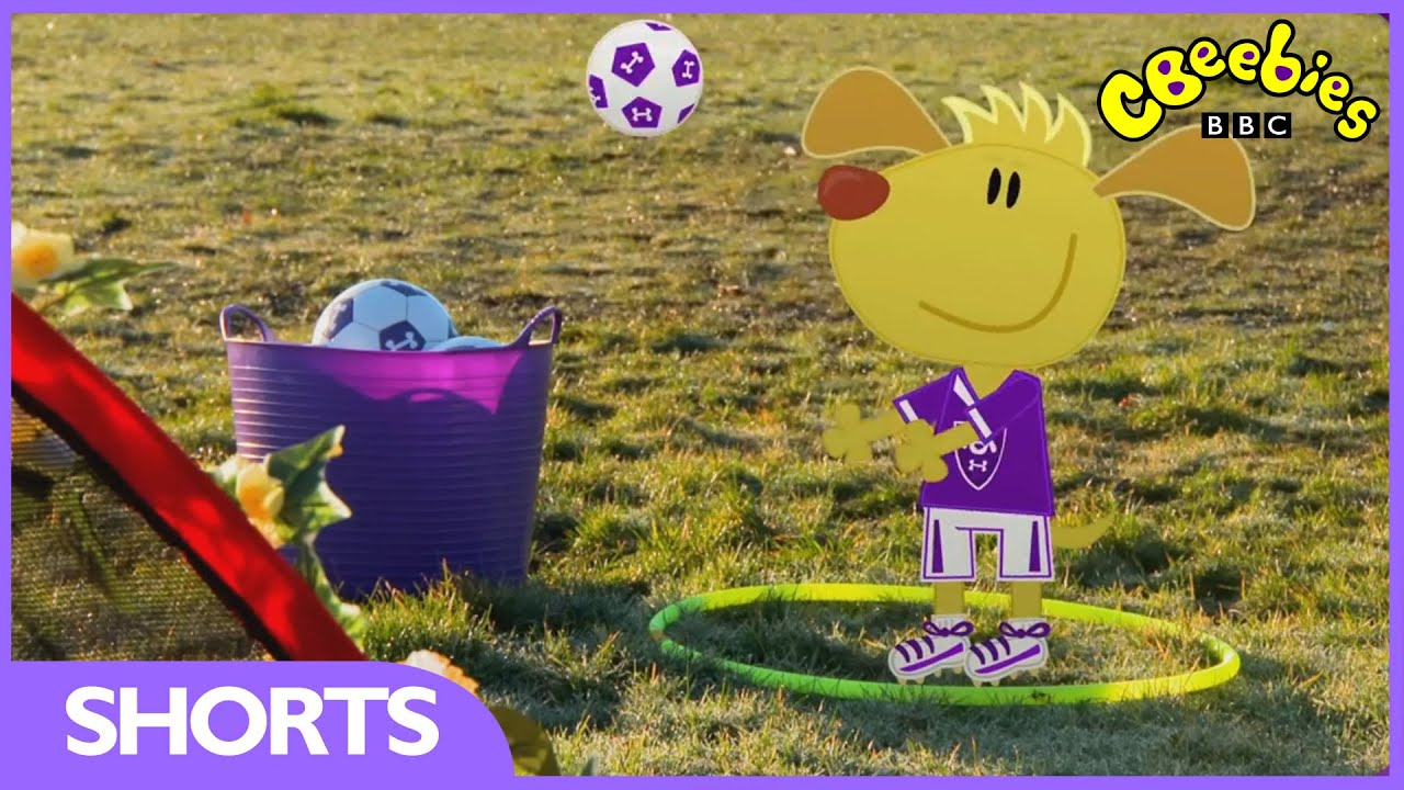 CBeebies: Footy Pups - Catching The Ball - YouTube