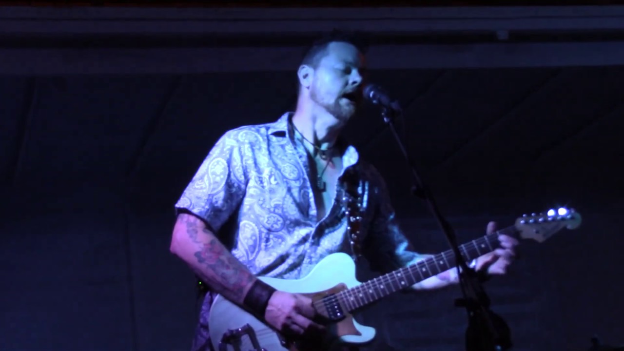 Jeremiah Johnson Band performs Sun Shine Through/ It's Been Hard - YouTube