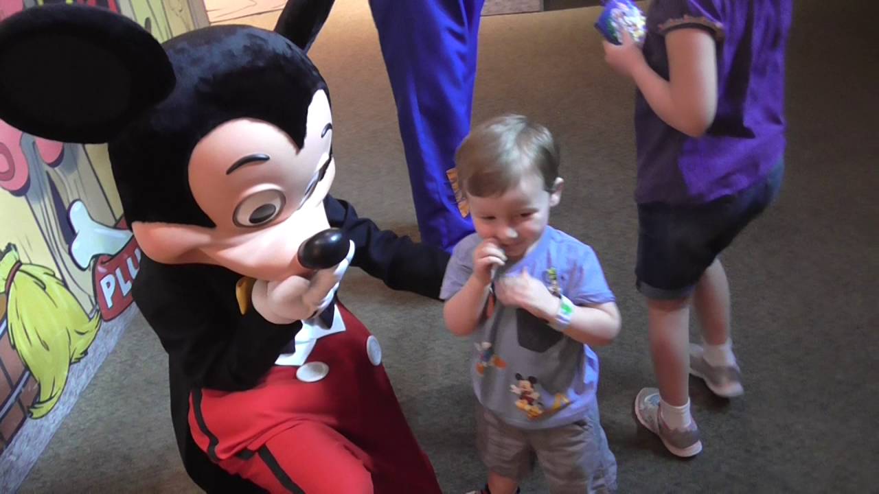 Meeting Mickey and Goofy at the Chase Visa Rewards space in EPCOT ...