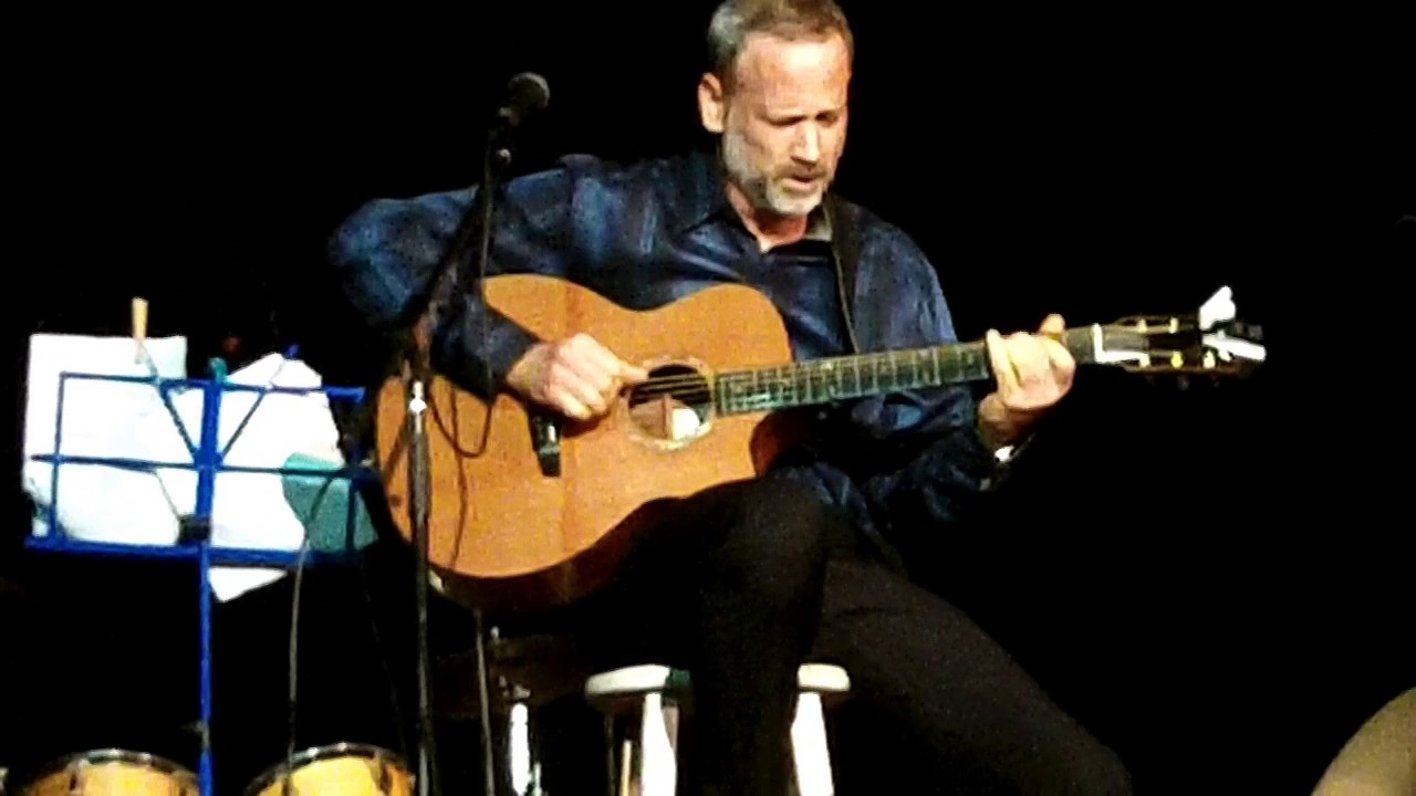 David Landon at the Night of the Guitars 2016 plays some blues - YouTube