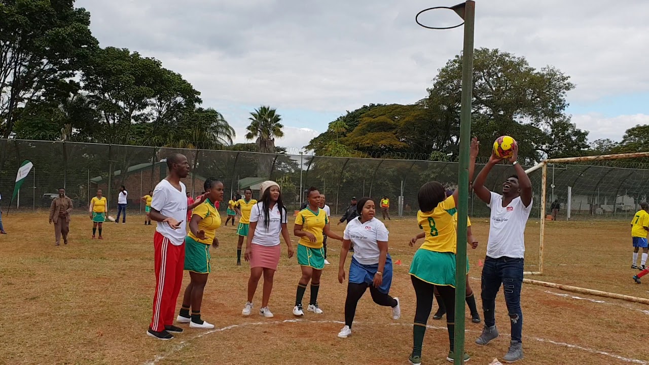 Team Winnie Mashaba playing netball with offenders at Makhado ...