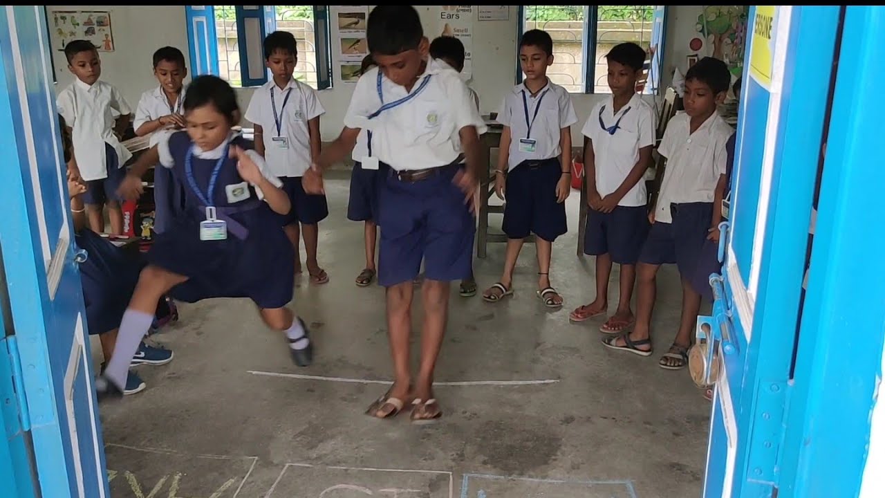 Activity Based Learning. Use of Am Is Are activity. Primary school ...