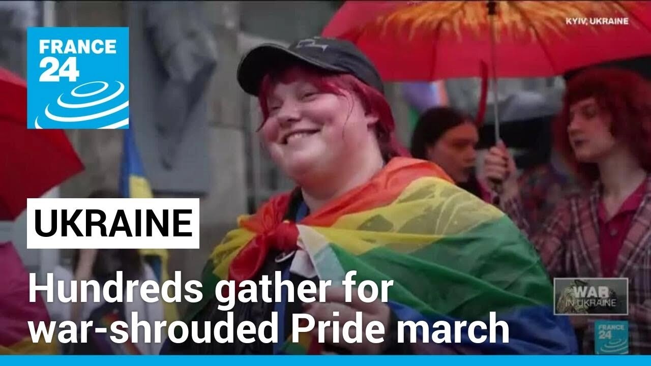Hundreds gather in Kyiv for war-shrouded Pride march • FRANCE 24 ...