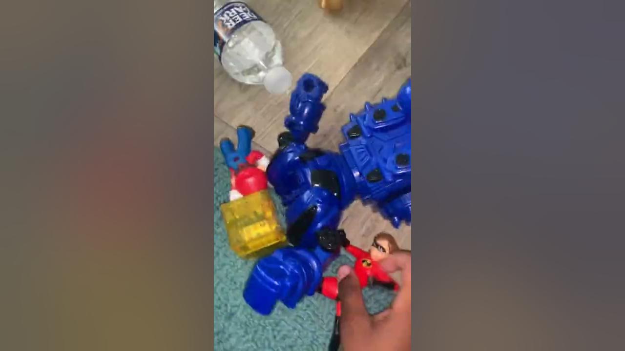 THE WAR (only part) - YouTube