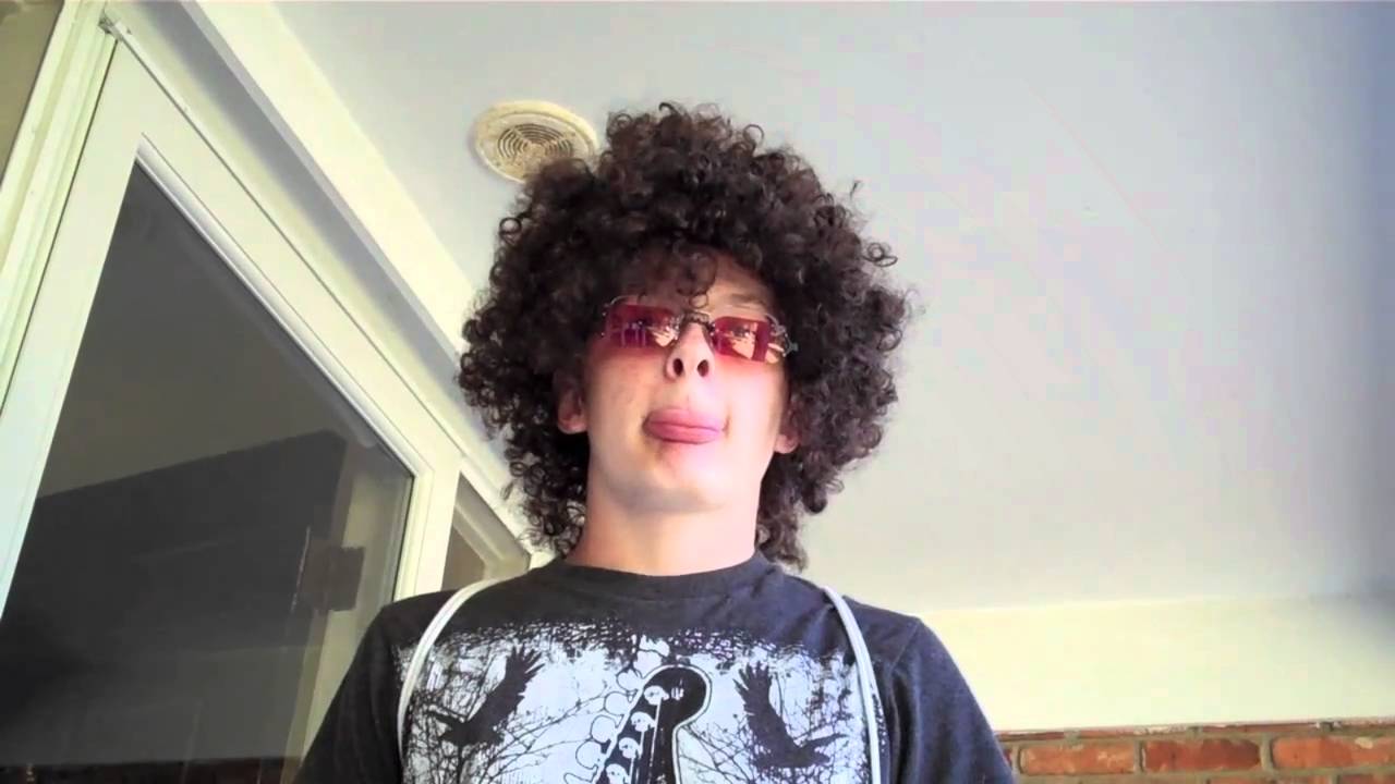 Weird kid makes a strange noise.... - YouTube