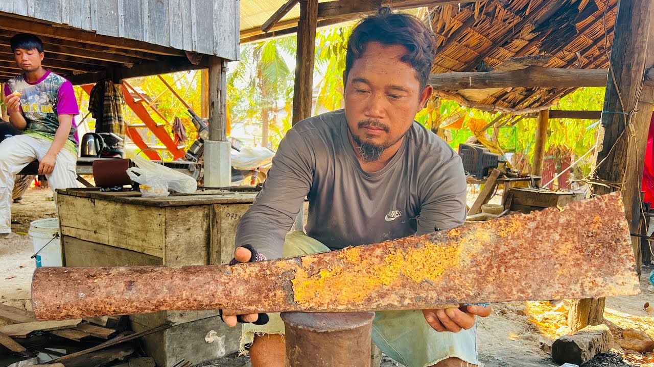 Knife Making - Forging A Simple Machete From An Oldest Knife - YouTube