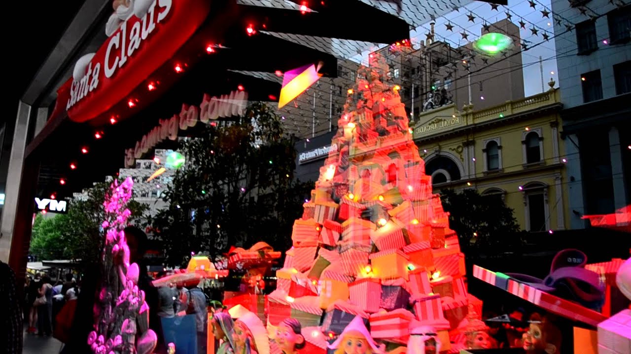 Christmas Display at MYER - Melbourne - YouTube