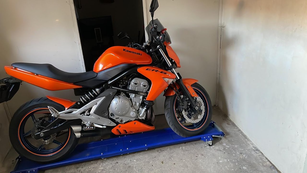 Ritje op m'n 'nieuwe' Kawasaki ER6-n - YouTube