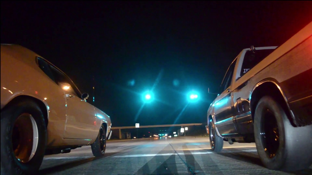S10 VS DUSTER STREET RACING - YouTube