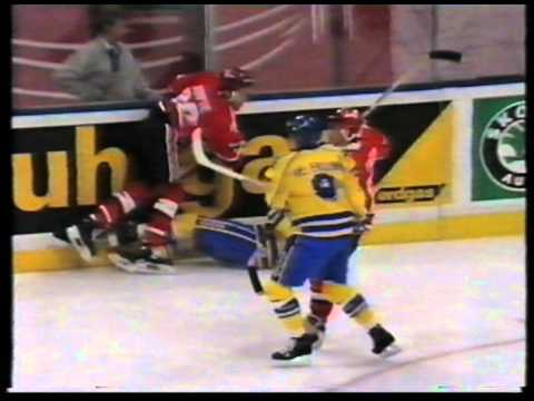 Hockey rough stuff - International Ice Hockey 1990s - YouTube
