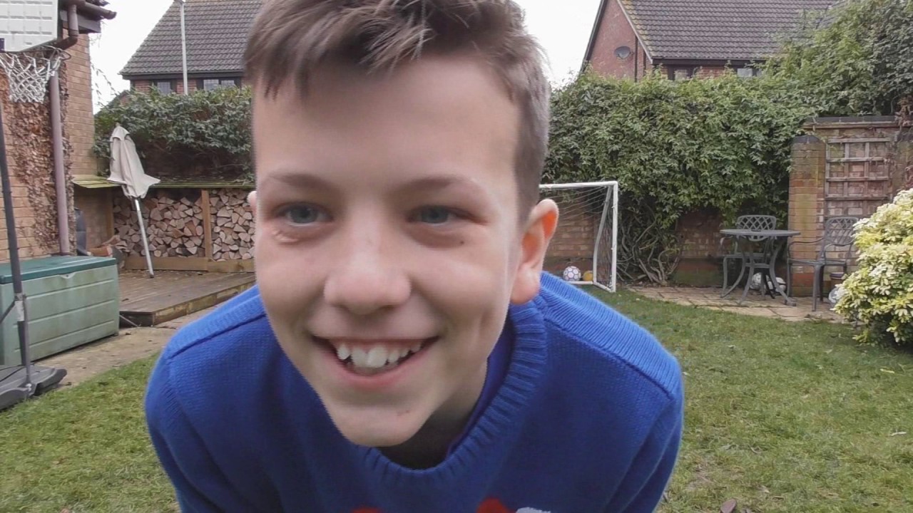 Call out pens!! w/reith and liam! - YouTube