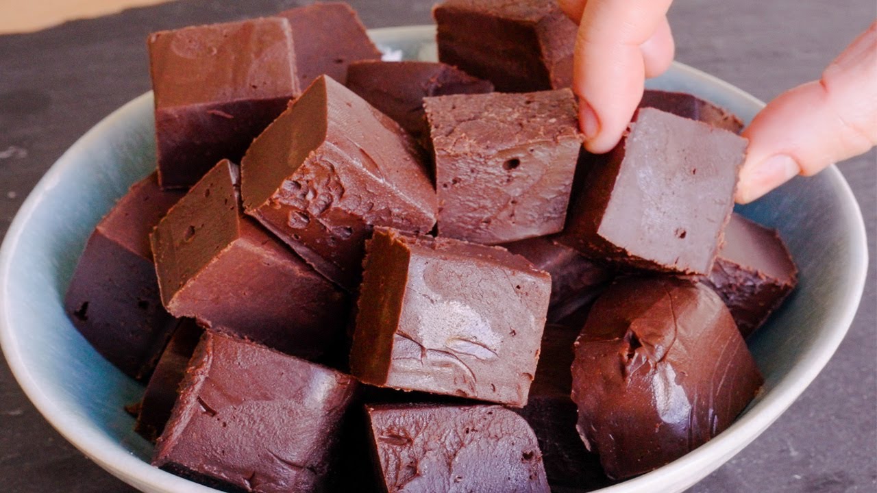 Unbelievable magic in 5 Minutes, This 2-Ingredient Chocolate Fudge! 🍫 ...