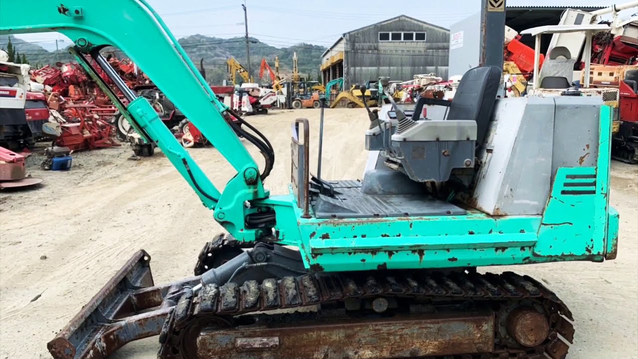 Excavator IHI IS-35GX2 - YouTube