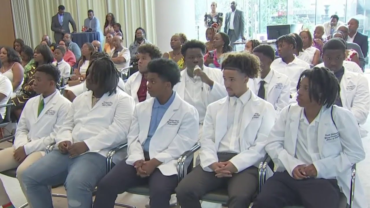 Young Doctors Project welcomes 11 new students | NBC4 Washington - YouTube