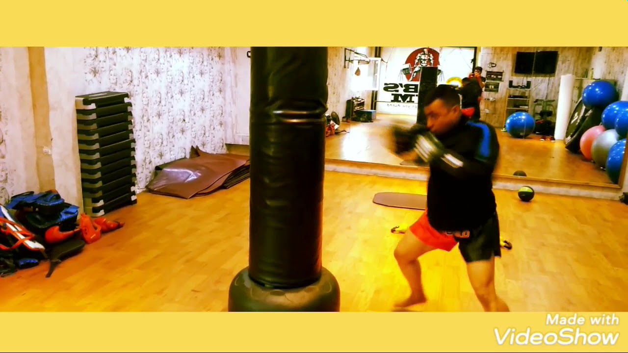 Muay Thai bag training - YouTube