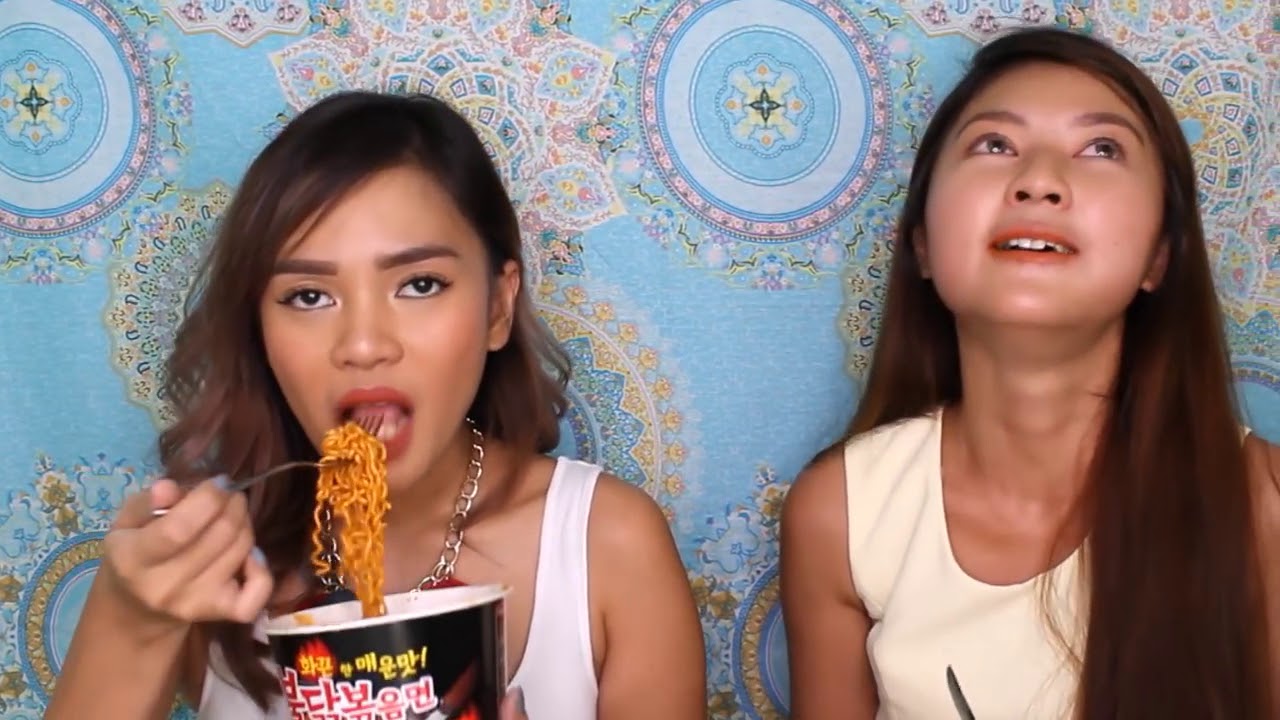 Samyang Challenge Bareng Rachel Goddard | Venezia Lowis - YouTube