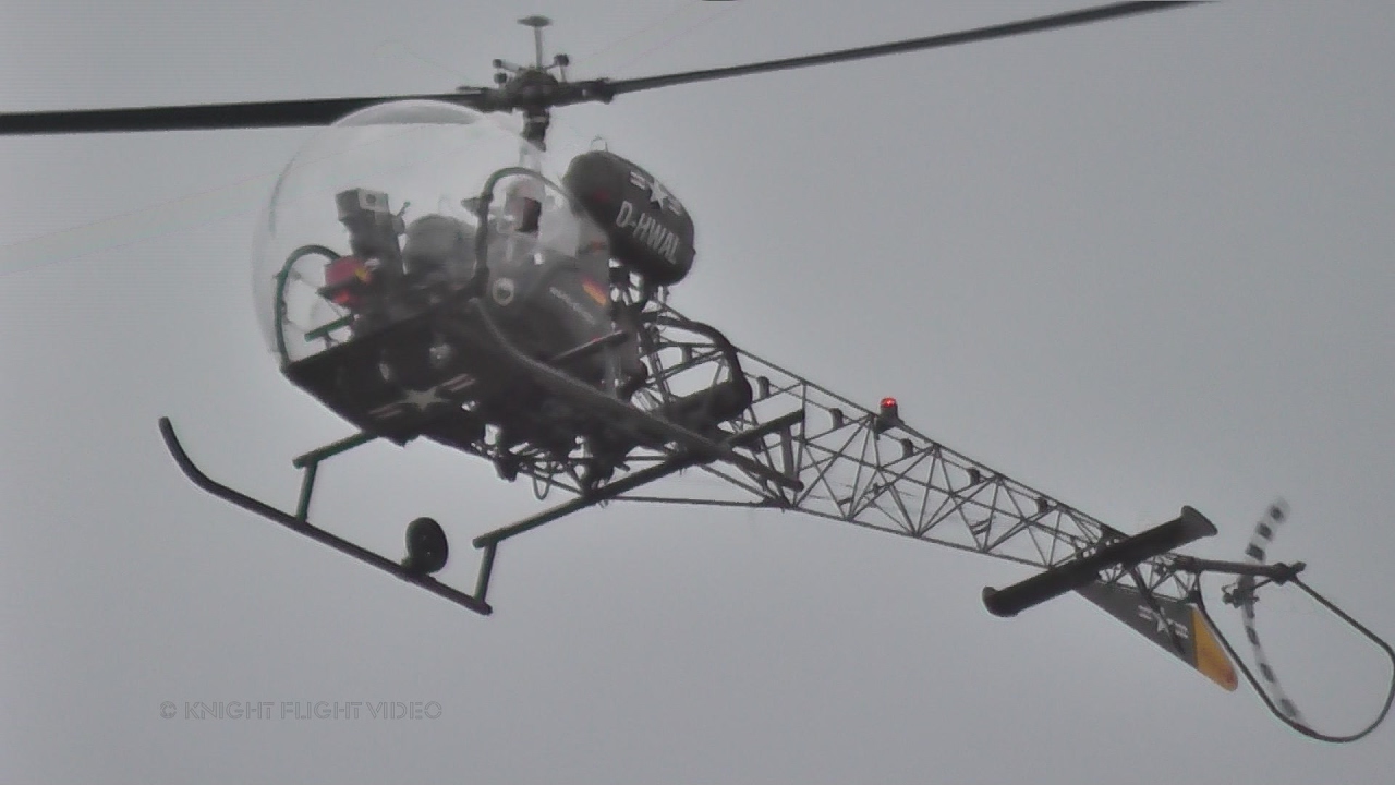 AGUSTA BELL 47 G-4 SIOUX - VERY RARE DISPLAY!!! - YouTube