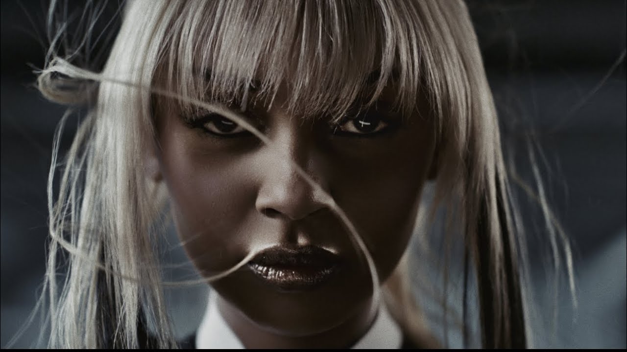 Swank Mami - MC69 (Official Video) - YouTube